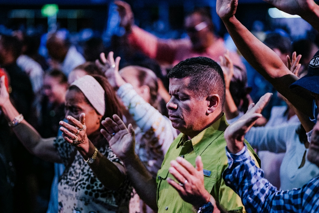 New Hispanic churches find success, Lifeway Research shows • Biblical ...